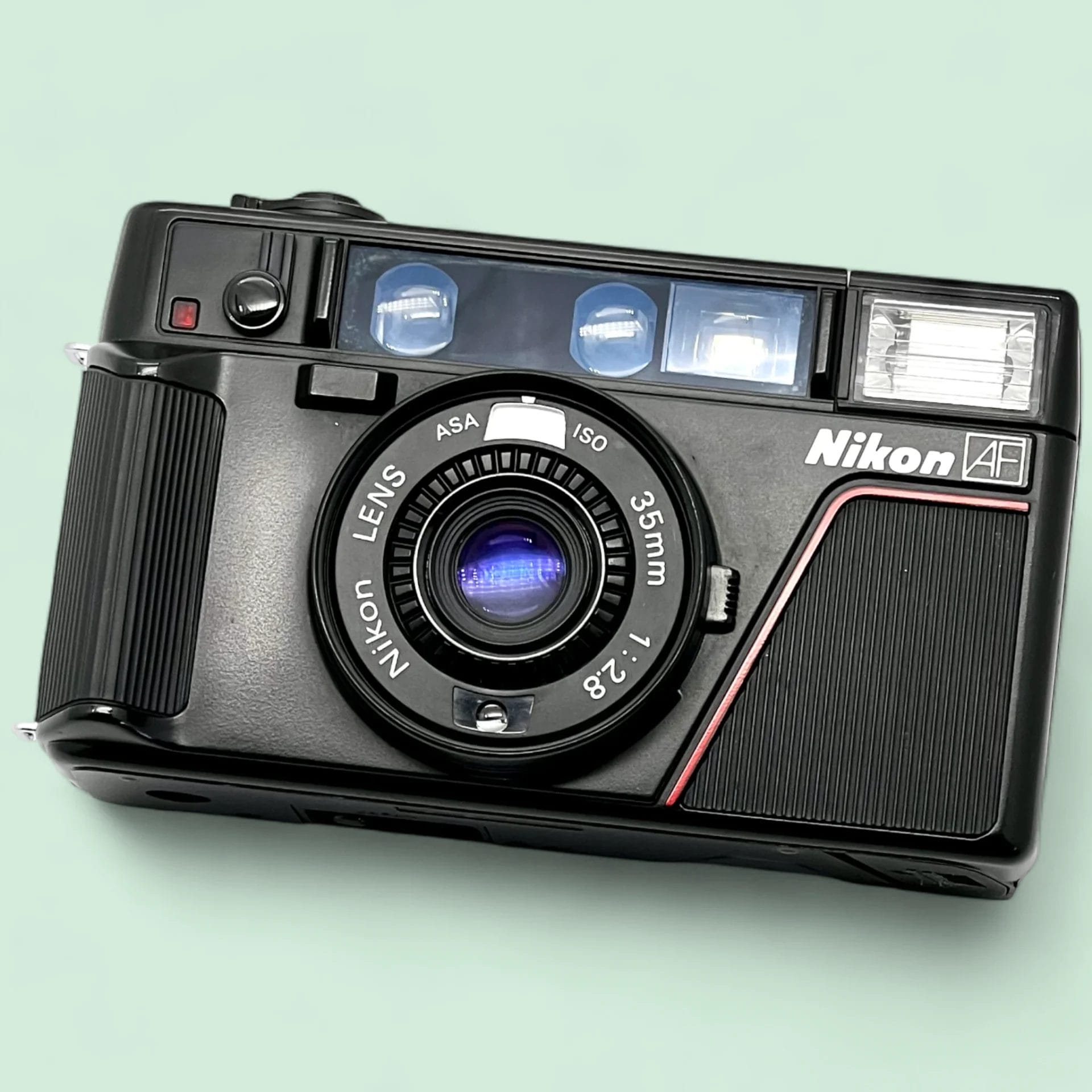 Nikon L35AF 2 - Analogue Revival